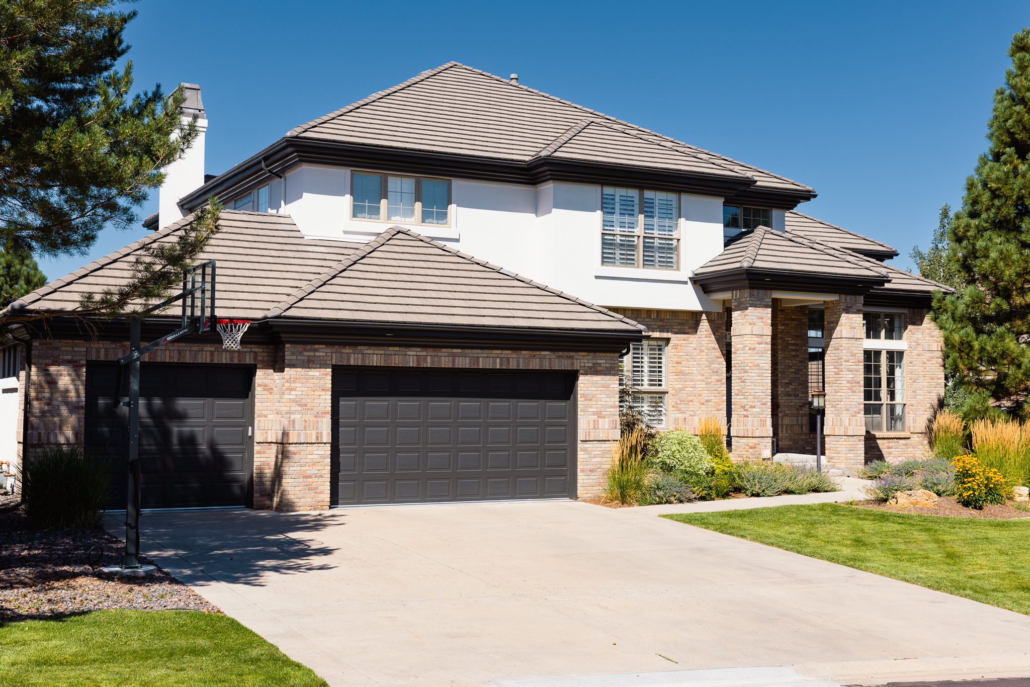 Stucco and Masonry Painting - Right Touch Painting