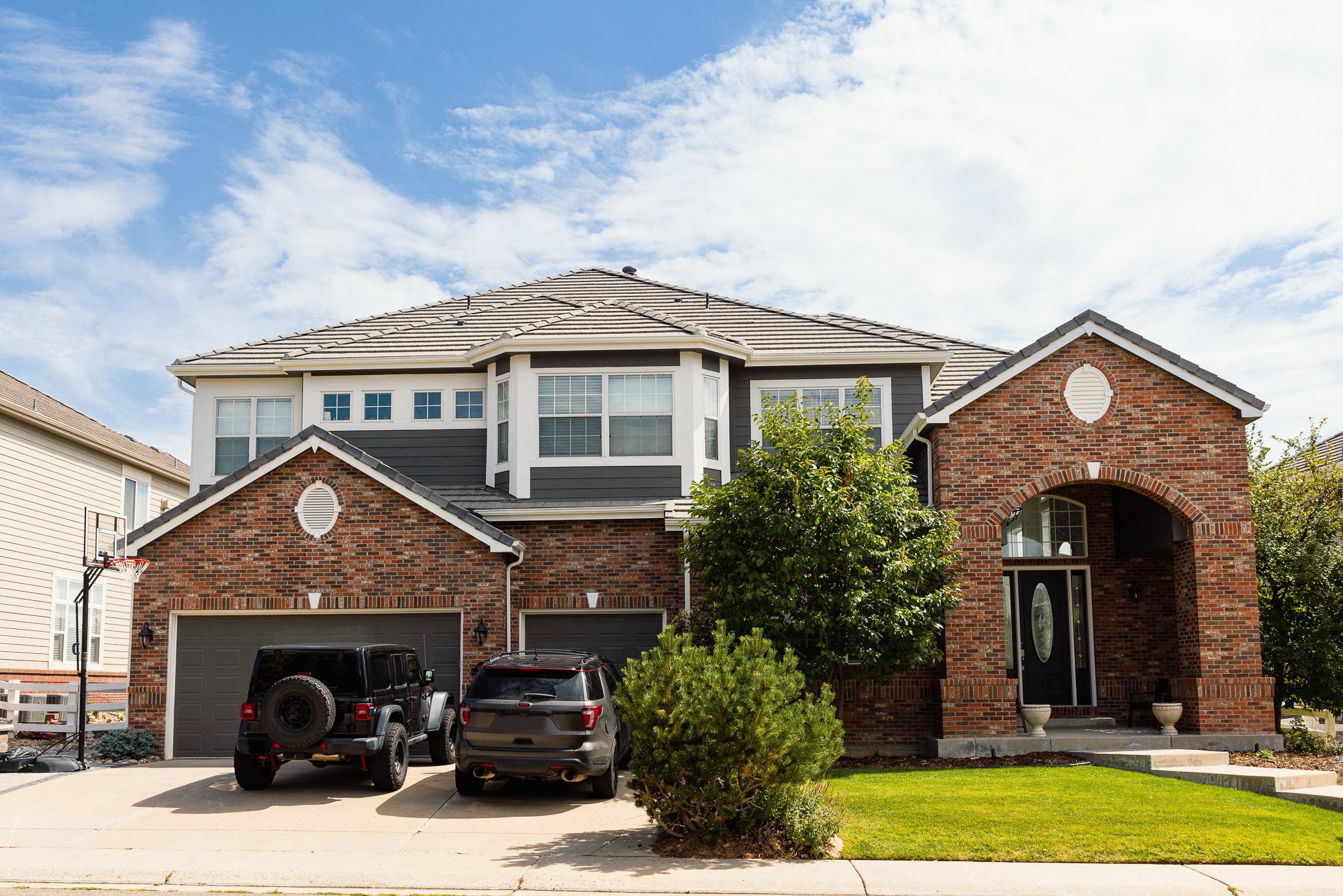 Castle Rock Character: Paint Colors That Complement Natural Stone ...